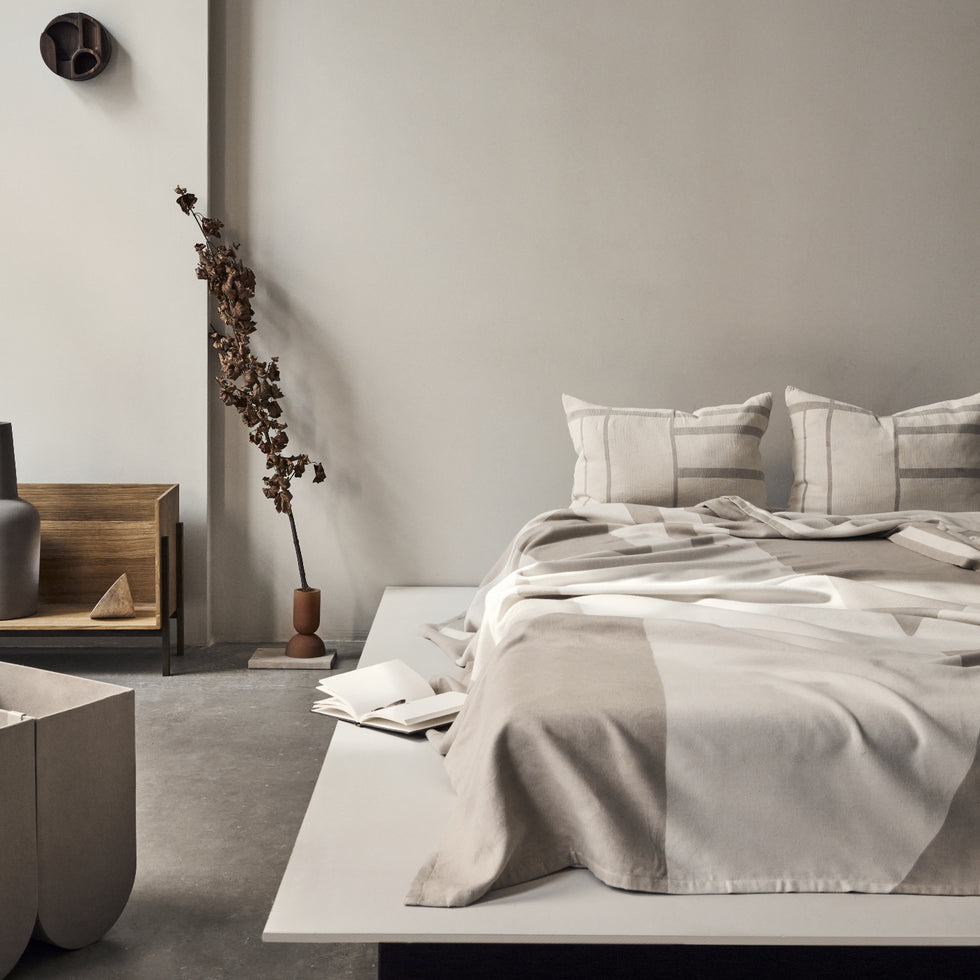 Olavi Black Ribbed Console Table, Marble | Vaunt Design