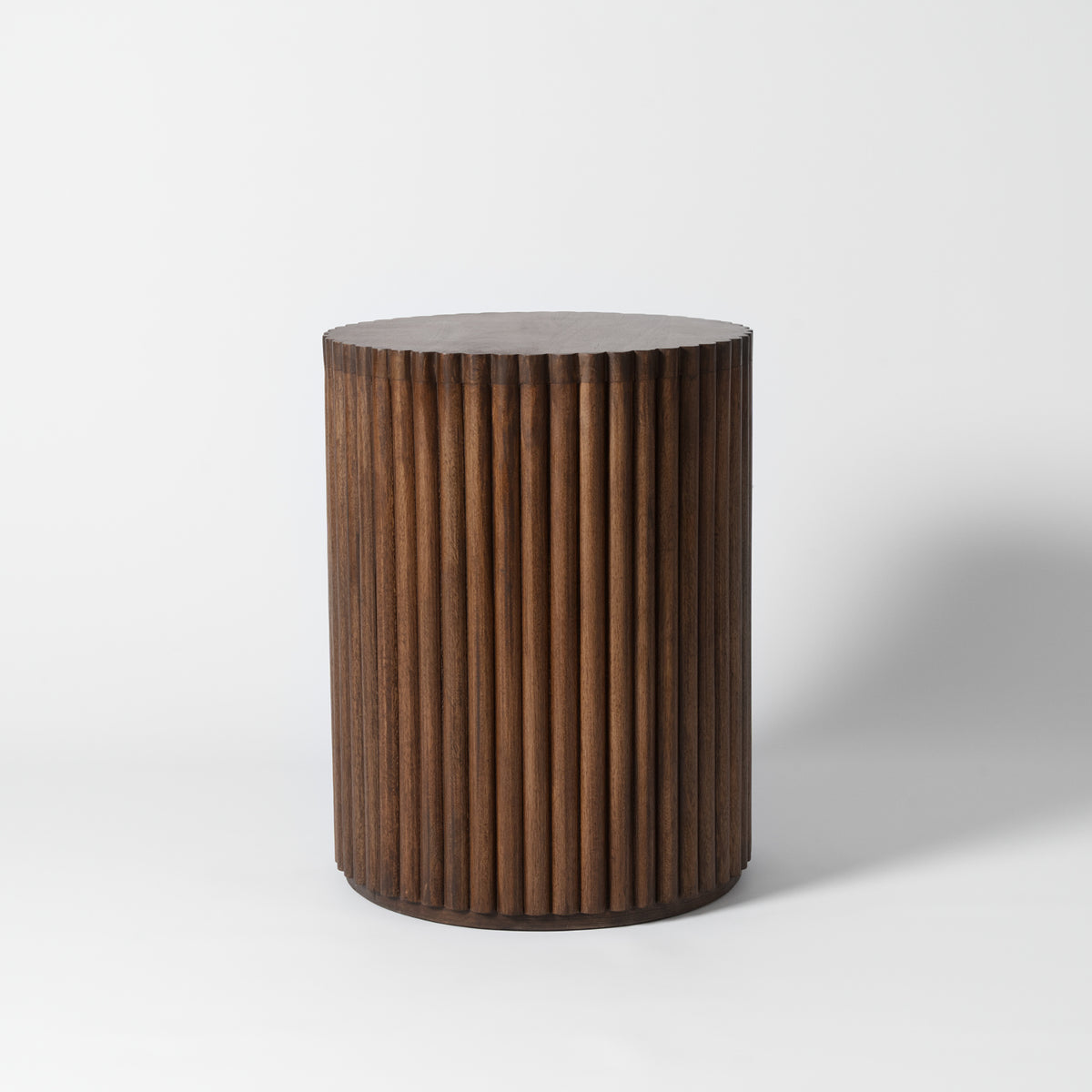 Baldr Walnut Side Table, Ribbed, Round | Vaunt Design